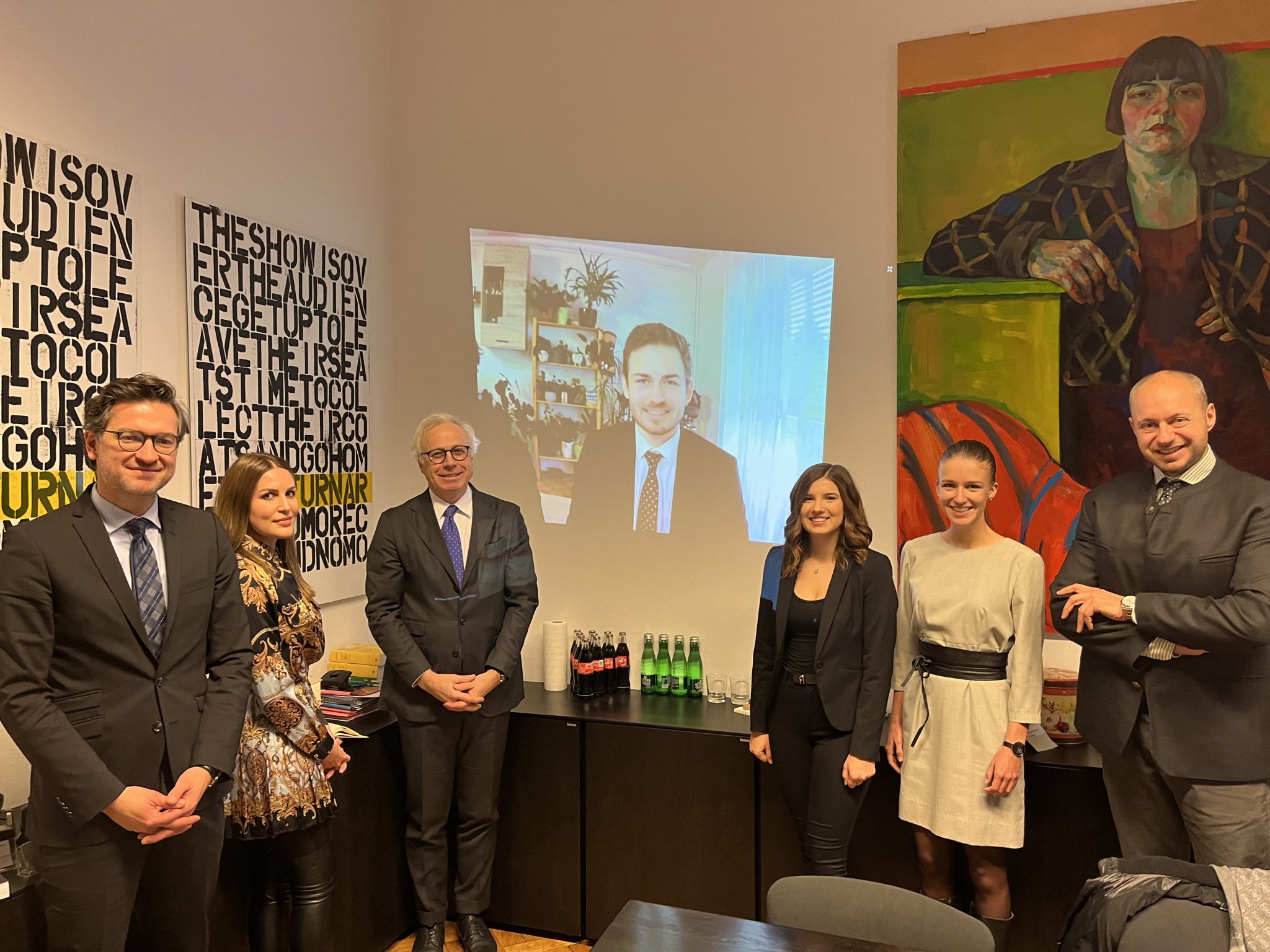 Graf Isola presents sponsorship award for Insolvency Law - Graf Isola